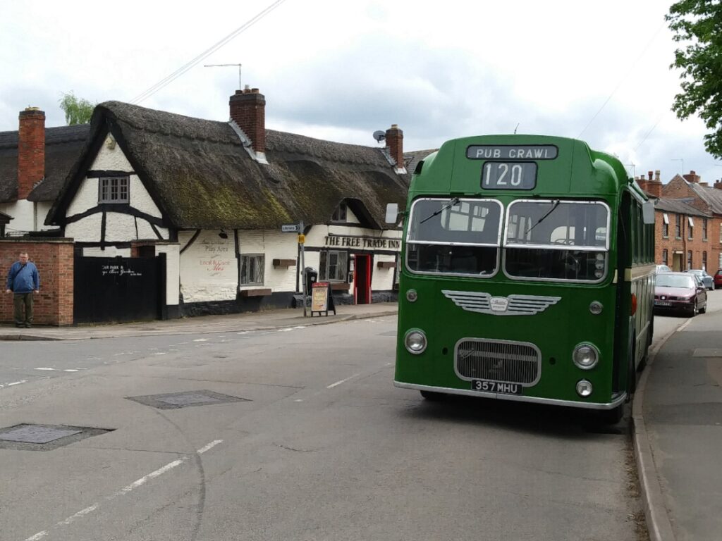 Pub outing by vintage bus pub - Leicester Campaign for Real Ale